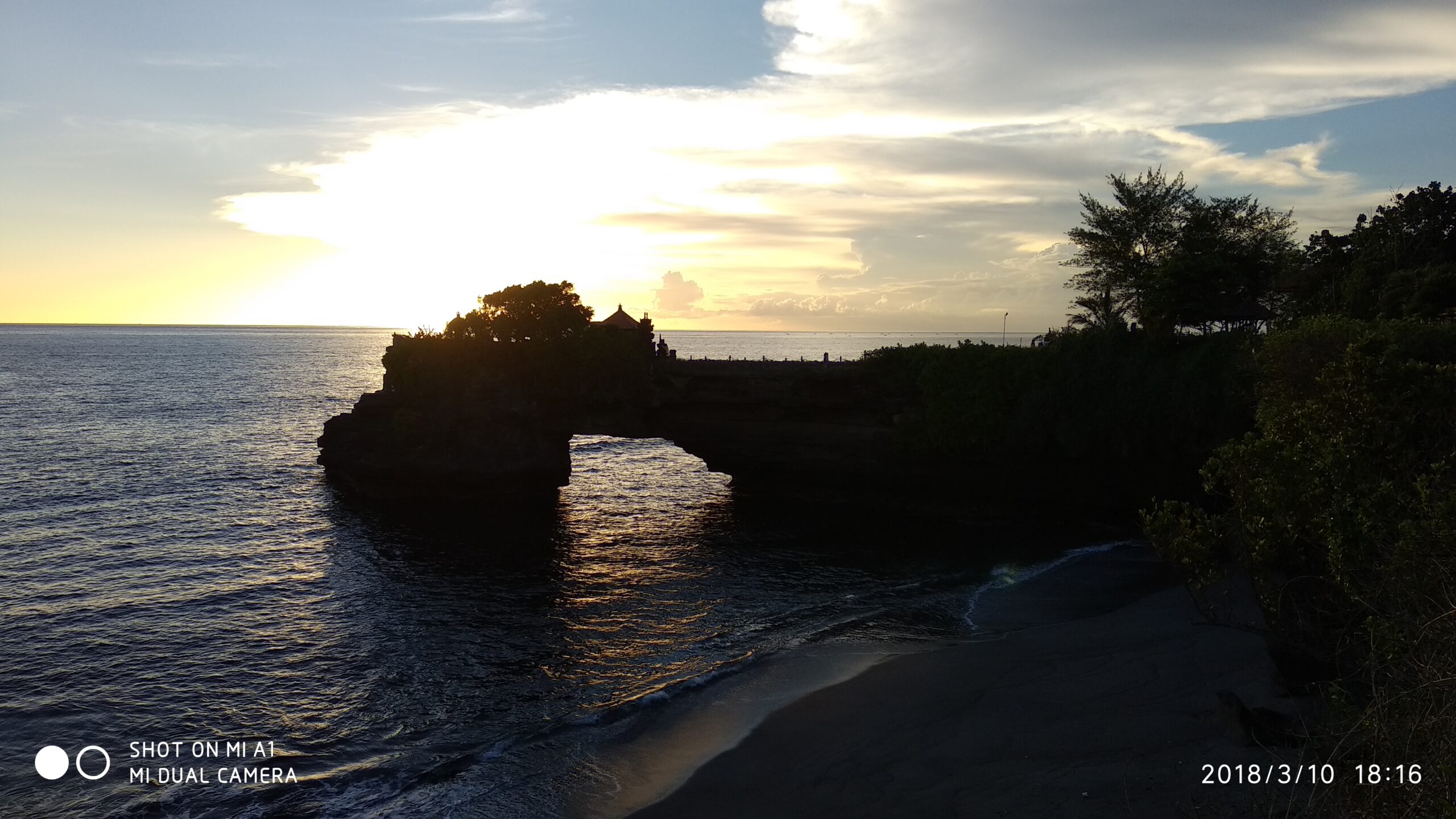 Iconic Indonesia - movewithvimu